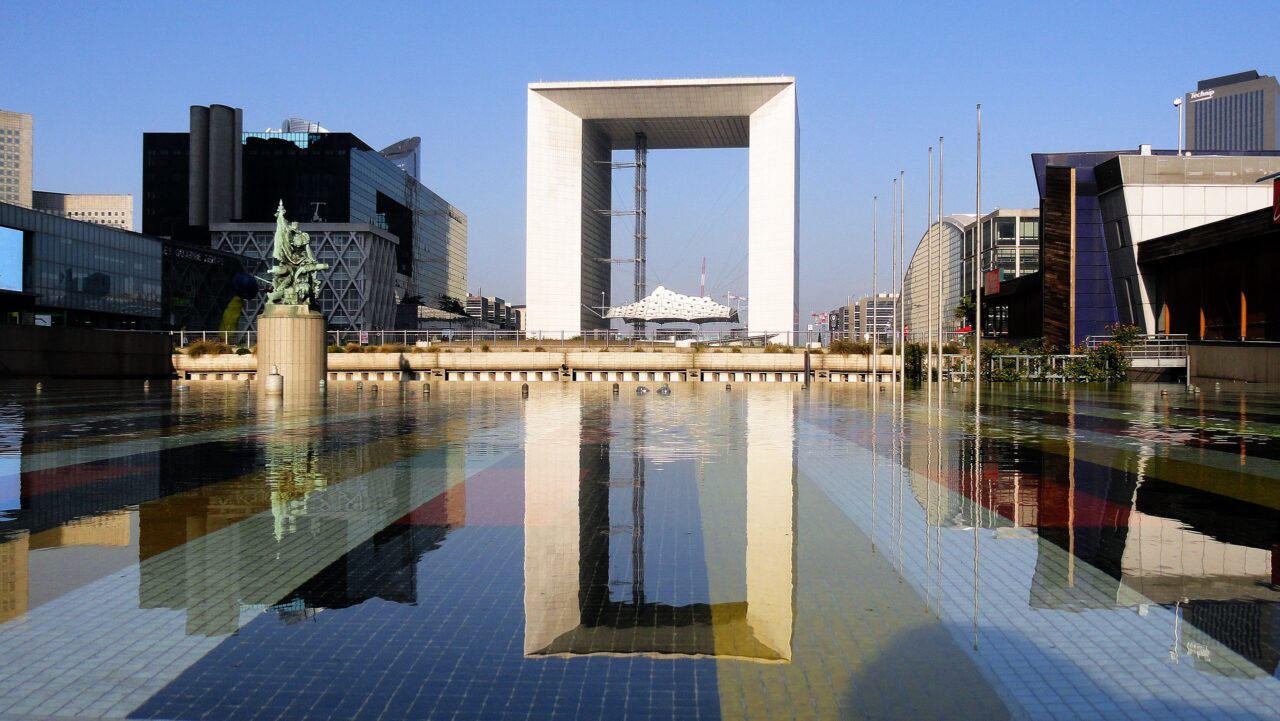 Reflections: Grande Arche de la Défense - ADC - ᐅ International ...