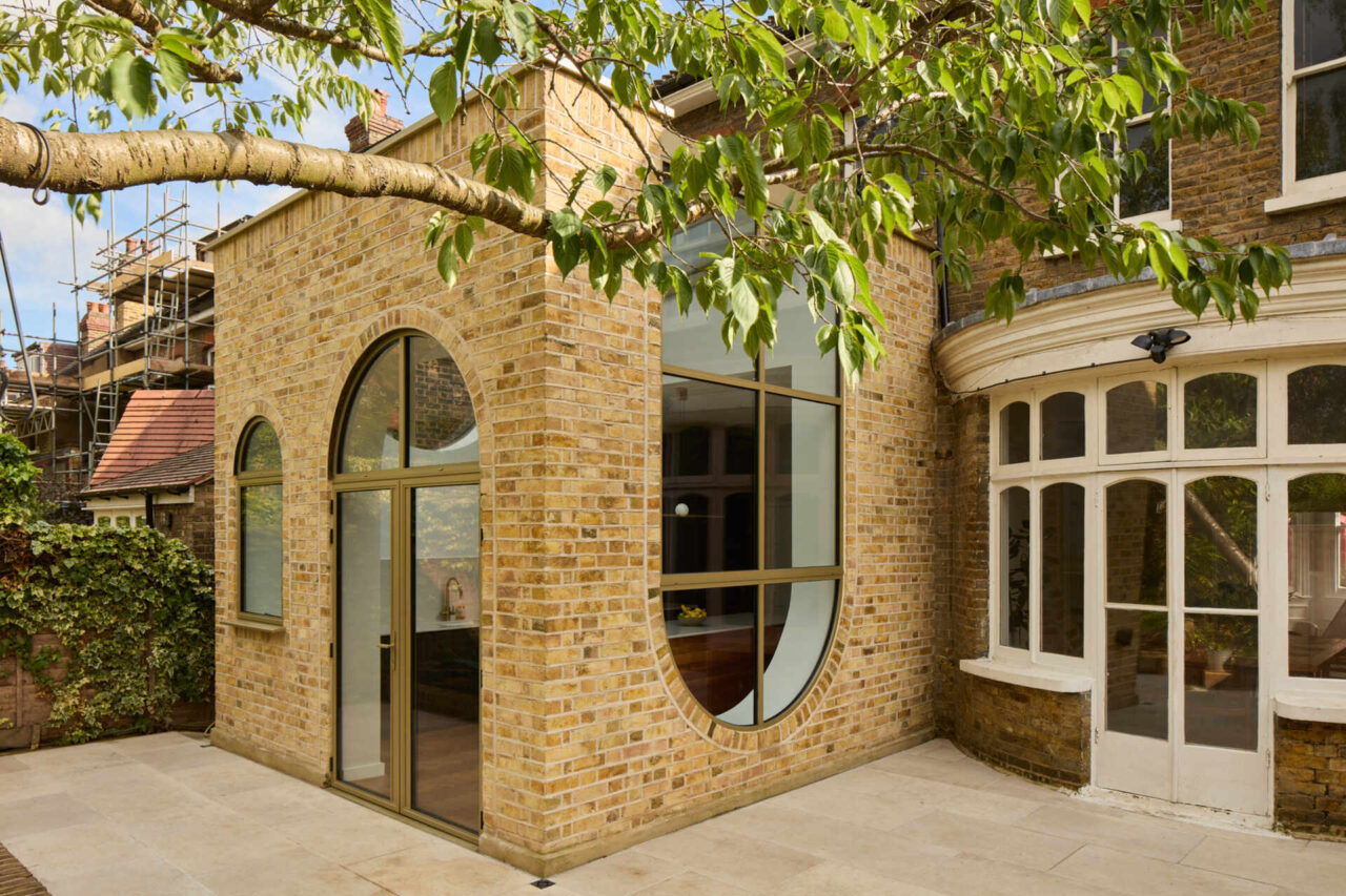 Inside the Edwardian House Reimagined with Playful Brick Arches - ᐅ ...
